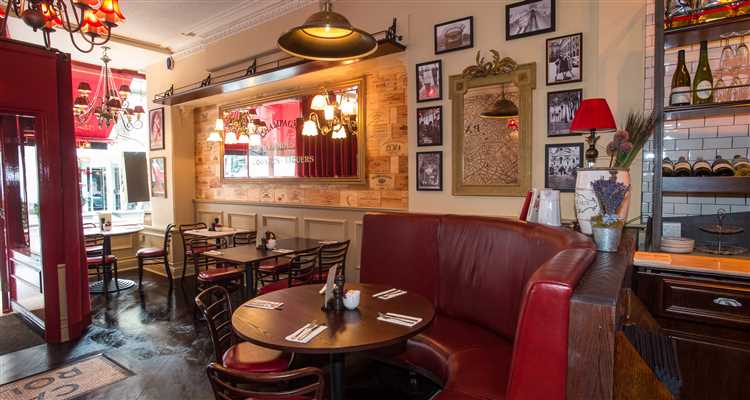 3 Course Meals and a Glass of Wine